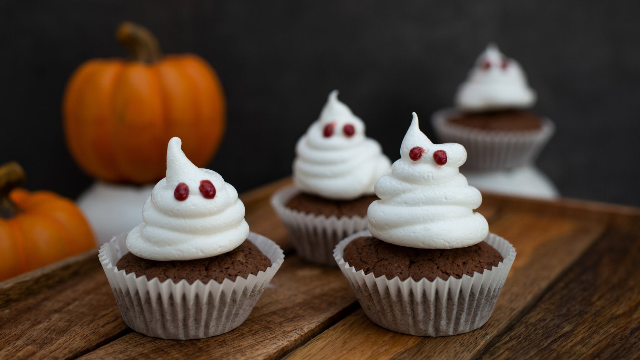 Spooky Ghost Cupcakes [Plant-Based!] – Sprout Organic